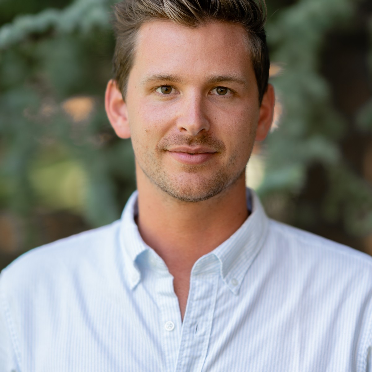 Genioo | Alexander Hushak - People